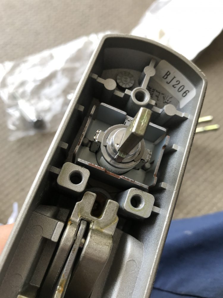 【堺市西区鳳中町】GOAL 『PXK+SK』 GPシリンダー 鍵紛失 プッシュプル錠 鍵交換 工事事例｜大阪府堺市で鍵･防犯のことなら カギの救急車 鳳店